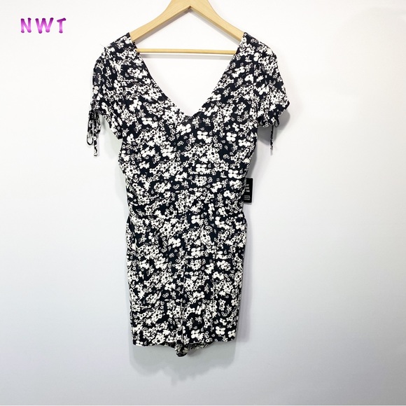 Express | Pants & Jumpsuits | Nwtexpress Black White Floral Open Back ...